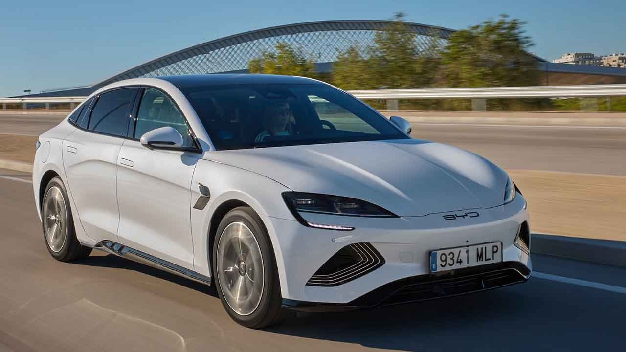 Batteries LFP BYD en 2025 : autonomie accrue et chargement rapide